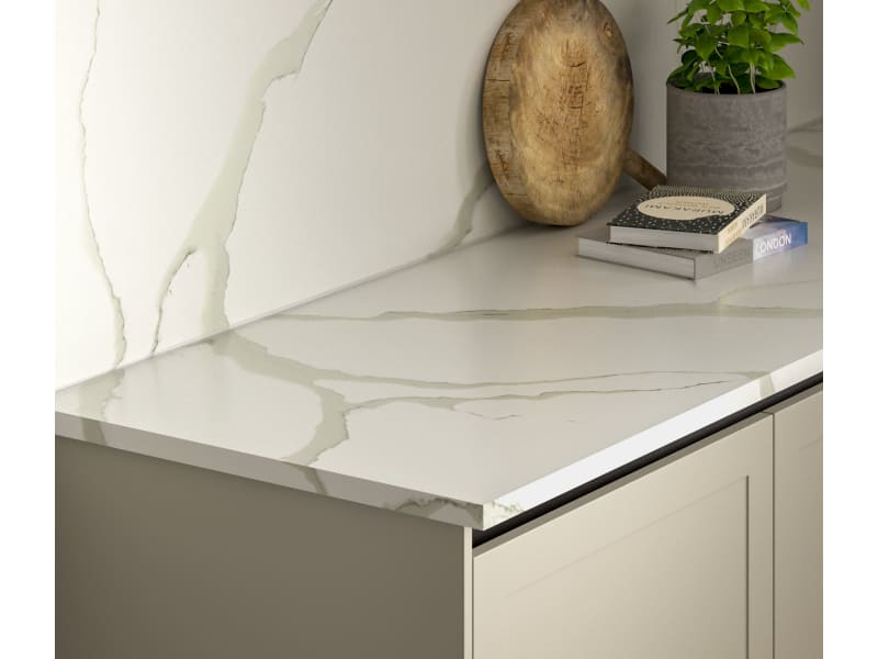 Calcutta White Minerva Worktop | Magnet