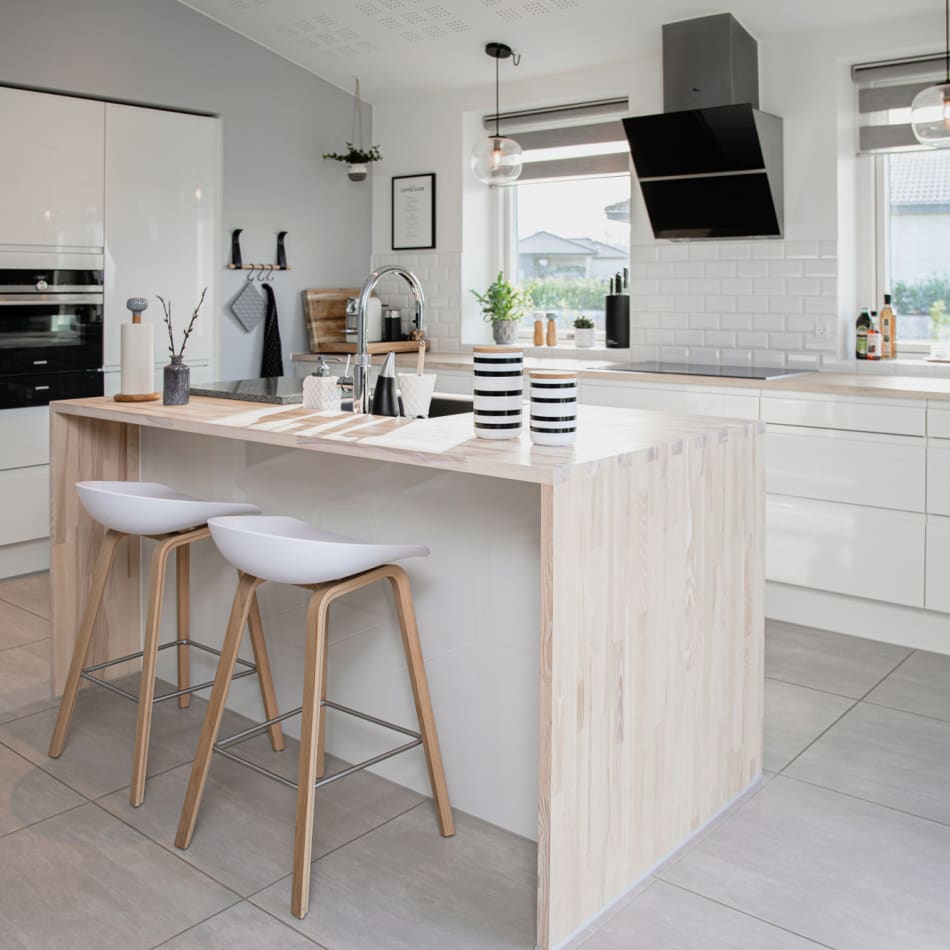 Dining area in the kitchen - How to make room for a table | HTH