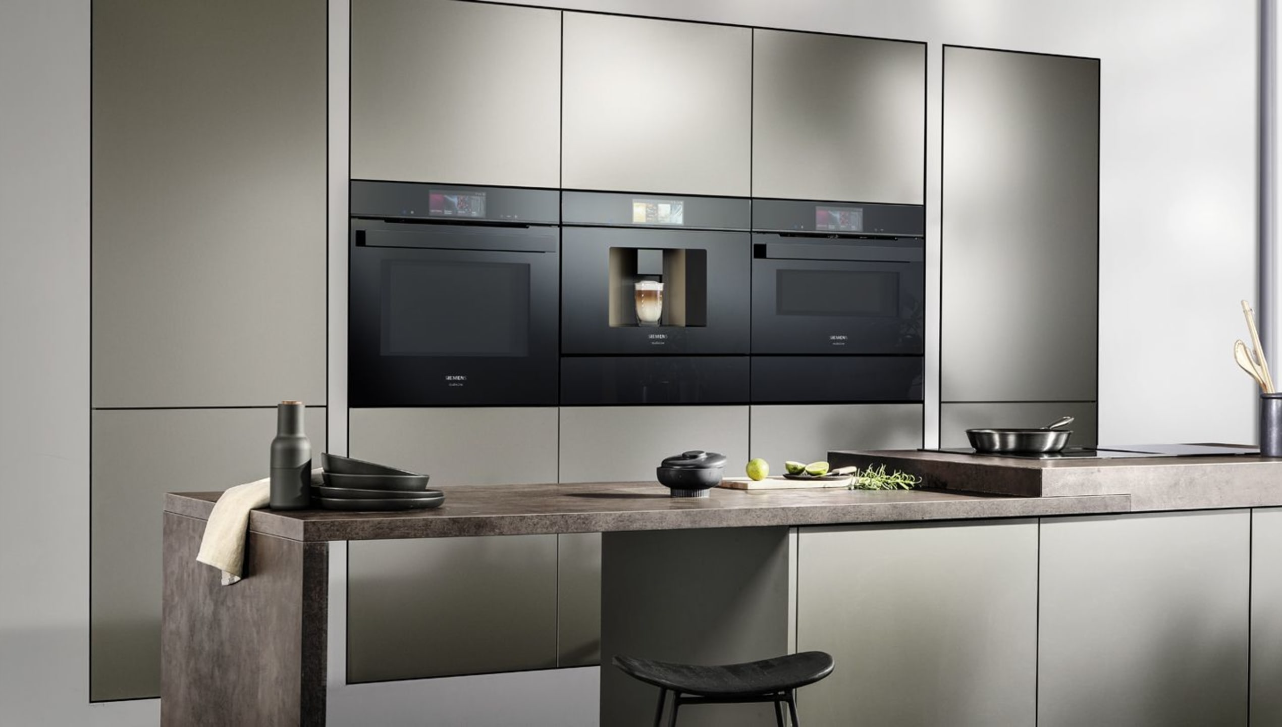 Siemens StudioLine hvitevarer - et helhetskonsept for ditt kjøkken | HTH