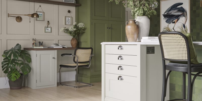 Tall Kitchen Cabinets & Kitchen Larder Units | Magnet
