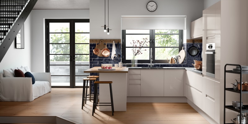 Gloss Kitchens | High Gloss Fitted Kitchens | Magnet | Magnet Kitchens